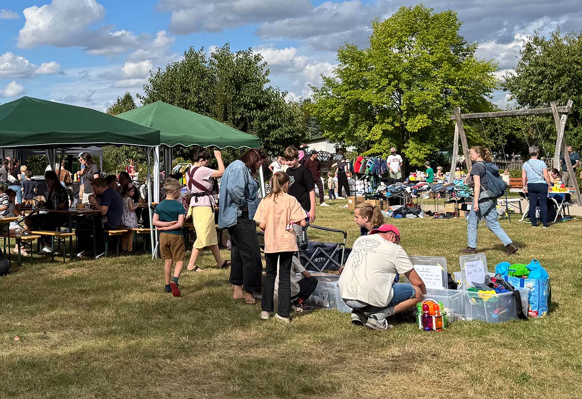 Flohmarkt Grauerort 2022null